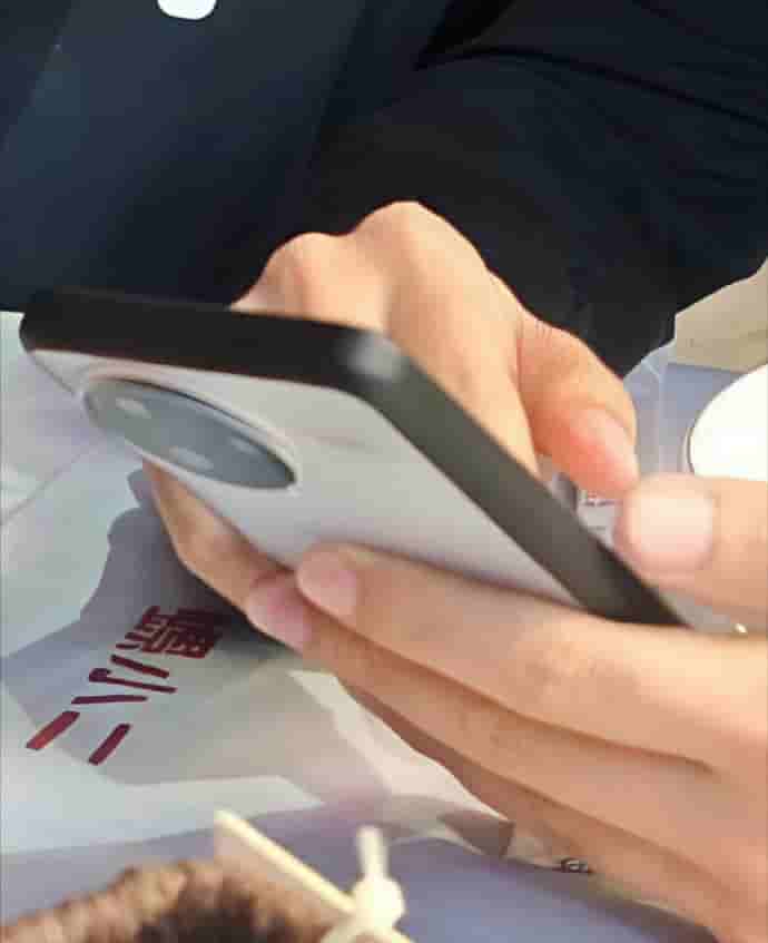 Redmi K80 Series First Look Image Revealed: Design Similar to Xiaomi's Recent Civi Smartphone ...